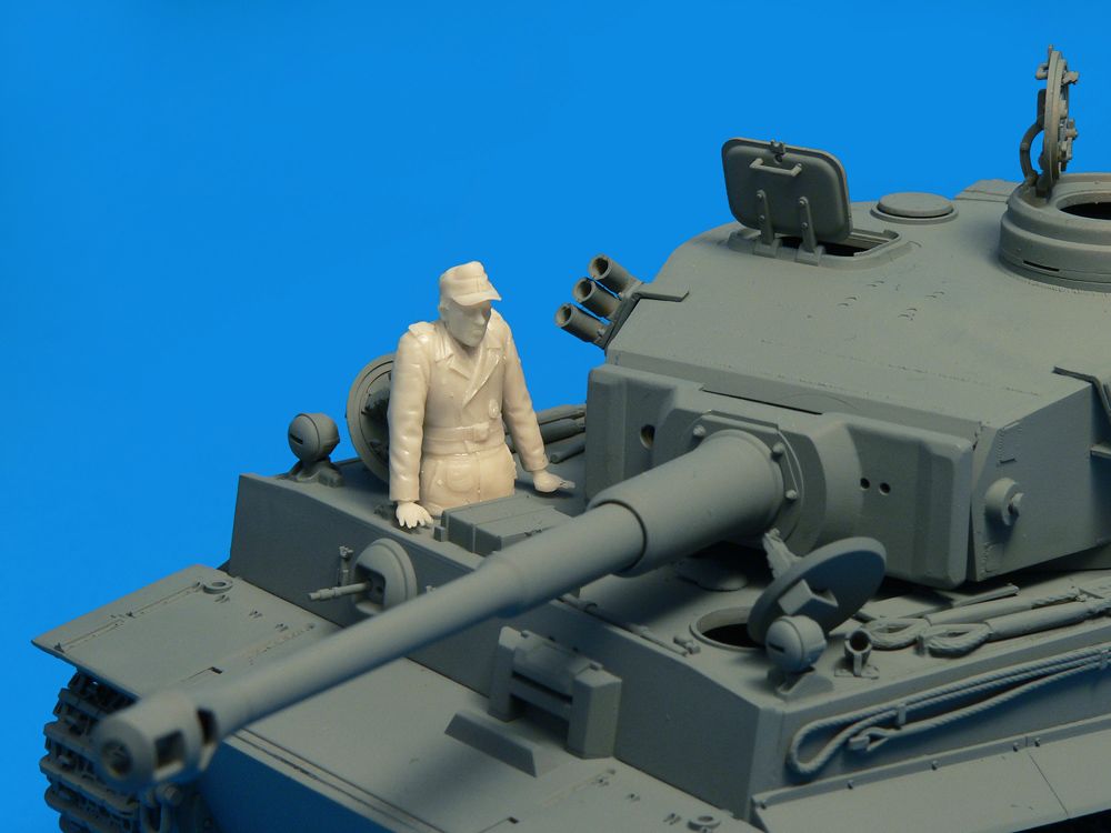 1:35 GERMAN TANK CREW (FRANCE 1944). SPECIAL EDITION | MN modelář
