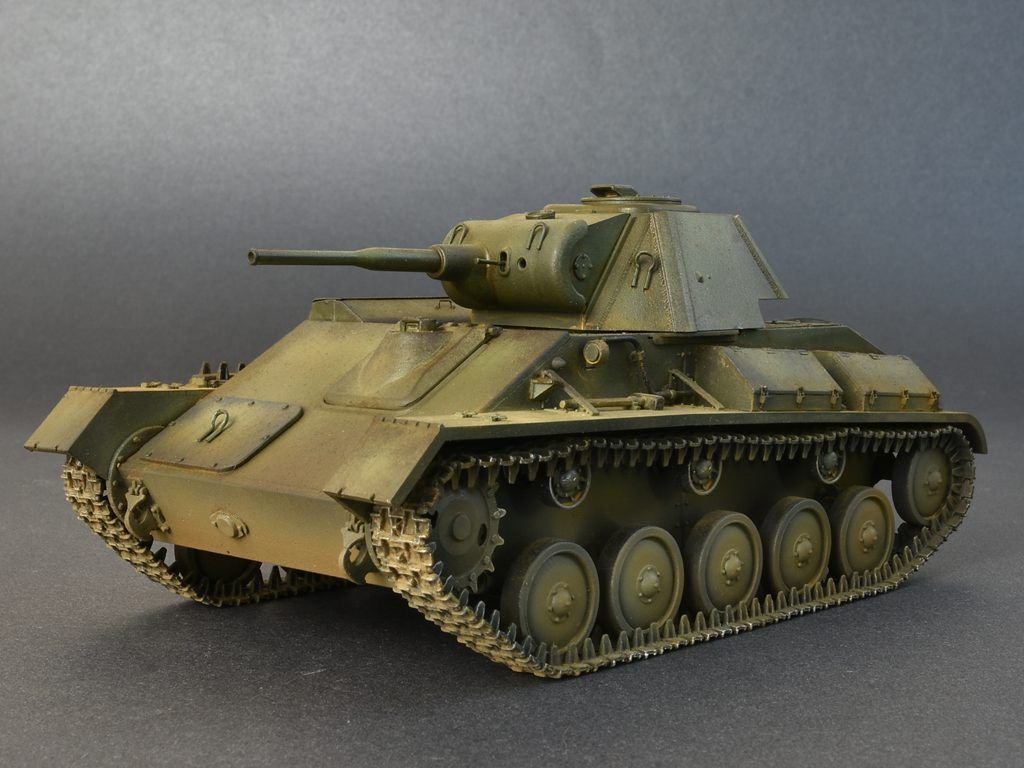1:35 T-70M Soviet Light Tank w/Crew Special Edition | MN modelář