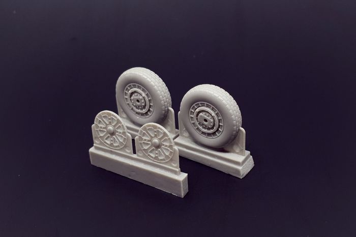 1:48 F4U Corsair Block Thread Wheels set | MN modelář